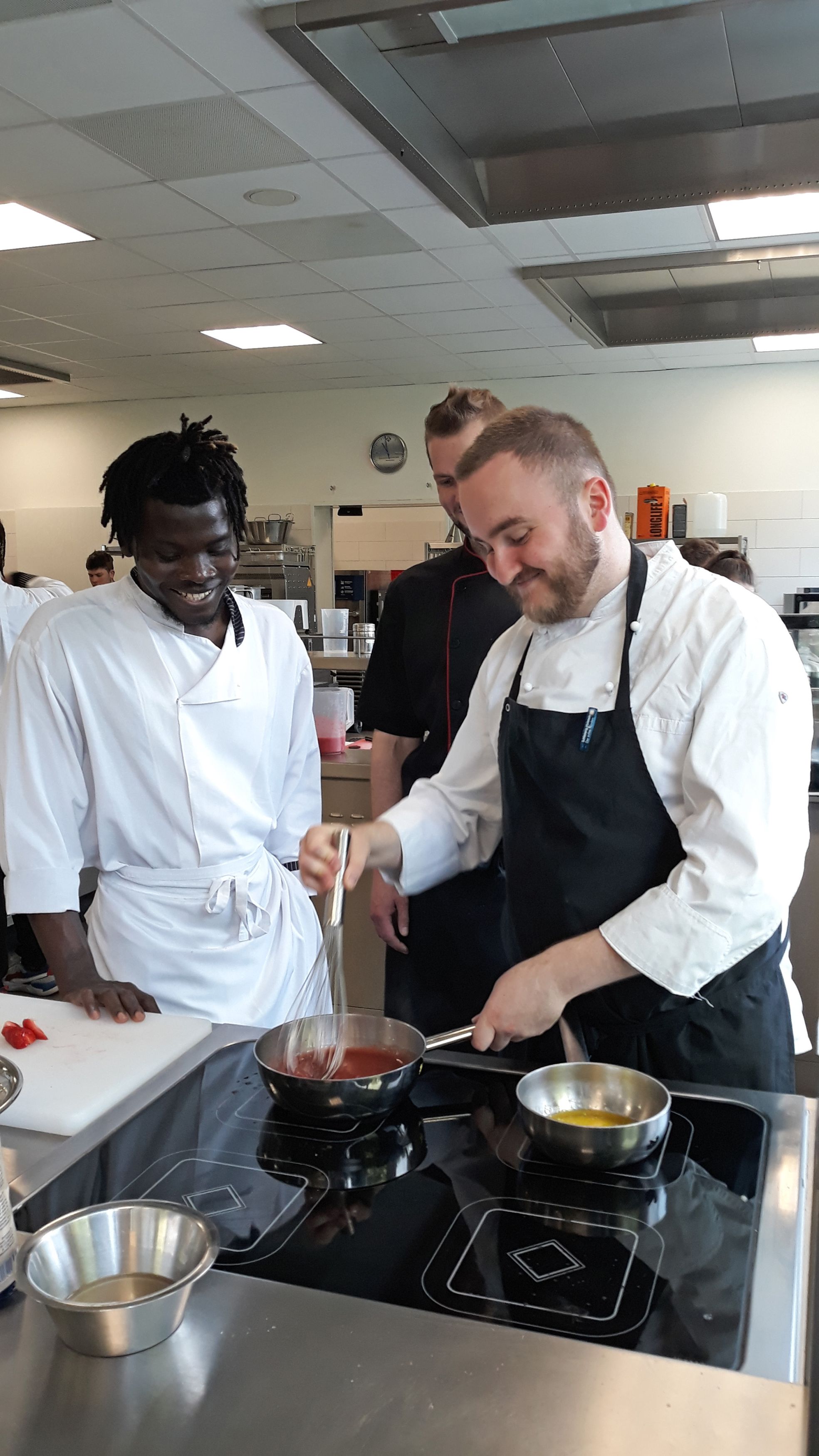 Schülerinnen und Schüler aus Vaasa/Finnland zu Besuch bei uns in Kiel - RBZ am Schützenpark